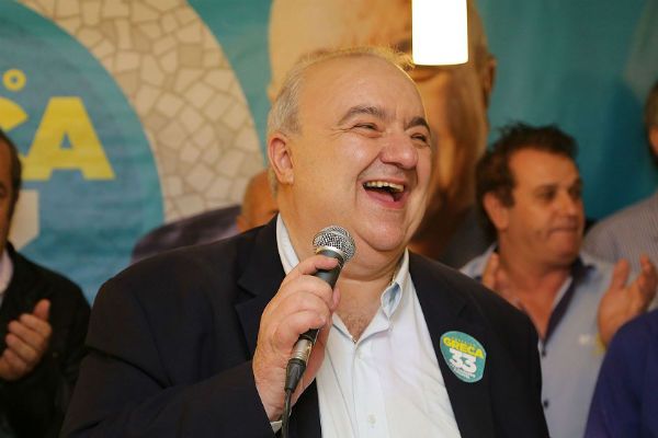 Rafael Greca é eleito prefeito de Curitiba - SBT News